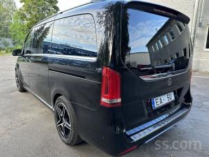 Black Mercedes-Benz Vito V220 2016 in Riga, with an engine capacity of 2.20 L and mileage of 350 thousand km for 27770 €, photo 7 on AUTOMOTO.COM.LV