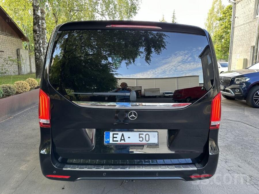 Black Mercedes-Benz Vito V220 2016 in Riga, with an engine capacity of 2.20 L and mileage of 350 thousand km for 27770 €, photo 20 on AUTOMOTO.COM.LV