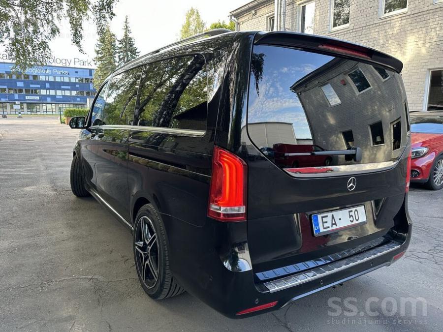 Black Mercedes-Benz Vito V220 2016 in Riga, with an engine capacity of 2.20 L and mileage of 350 thousand km for 27770 €, photo 21 on AUTOMOTO.COM.LV