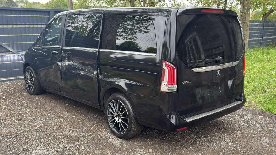 Melns Mercedes-Benz Vito V220 2015 Jonava, ar dzinēja tilpumu 2.14 L un nobraukumu 300 tūkst. km par 12600 €, foto 4 vietnē AUTOMOTO.COM.LV