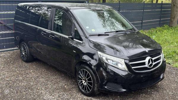 Черный Мерседес Vito V220 2015 в Ионава, объемом двигателя 2.14 л и пробегом 310 тыс. км за 12500 €, фото 4 на AUTOMOTO.COM.LV