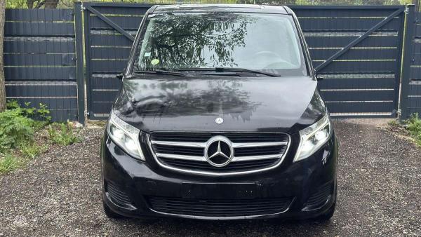 Черный Мерседес Vito V220 2015 в Ионава, объемом двигателя 2.14 л и пробегом 310 тыс. км за 12500 €, фото 5 на AUTOMOTO.COM.LV