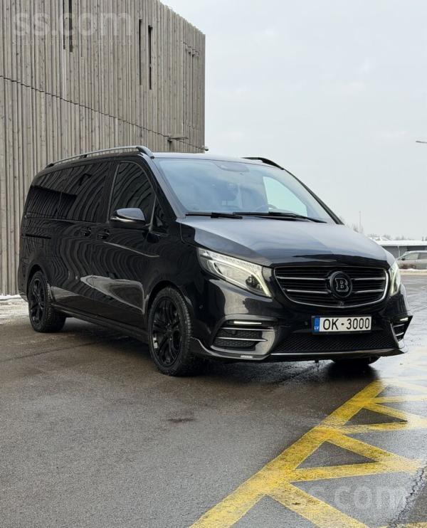 Black Mercedes-Benz Vito V220 2016 in Riga, with an engine capacity of 2.20 L and mileage of 129 thousand km for 42000 €, photo 2 on AUTOMOTO.COM.LV