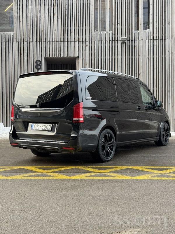 Black Mercedes-Benz Vito V220 2016 in Riga, with an engine capacity of 2.20 L and mileage of 129 thousand km for 42000 €, photo 3 on AUTOMOTO.COM.LV