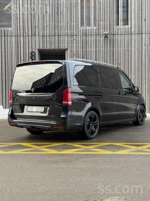 Black Mercedes-Benz Vito V220 2016 in Riga, with an engine capacity of 2.20 L and mileage of 129 thousand km for 42000 €, photo 3 on AUTOMOTO.COM.LV