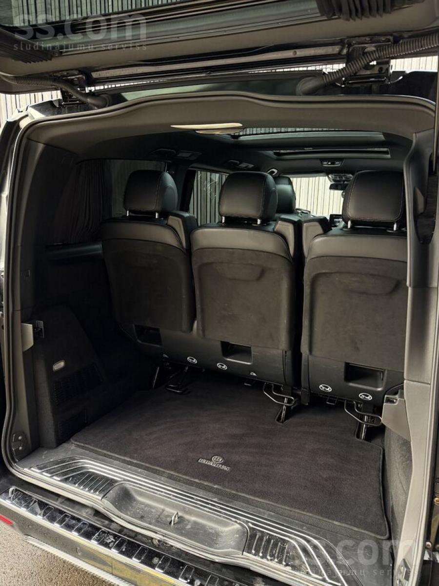 Black Mercedes-Benz Vito V220 2016 in Riga, with an engine capacity of 2.20 L and mileage of 129 thousand km for 42000 €, photo 8 on AUTOMOTO.COM.LV