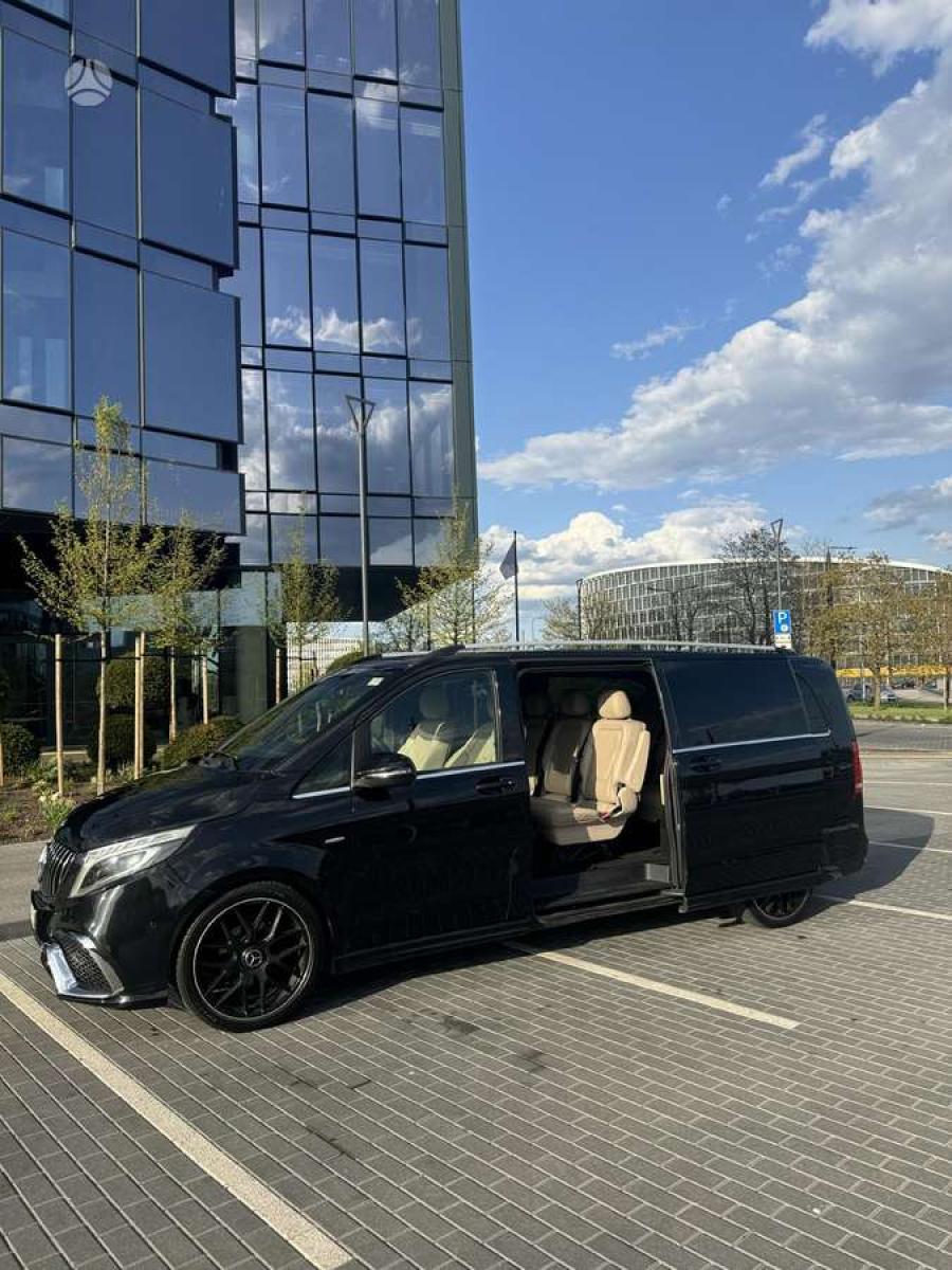 Black Mercedes-Benz Vito V220 2016 in Vilnius, with an engine capacity of 2.14 L and mileage of 223 thousand km for 36500 €, photo 19 on AUTOMOTO.COM.LV