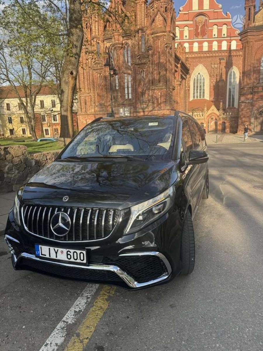 Black Mercedes-Benz Vito V220 2016 in Vilnius, with an engine capacity of 2.14 L and mileage of 223 thousand km for 36500 €, photo 26 on AUTOMOTO.COM.LV