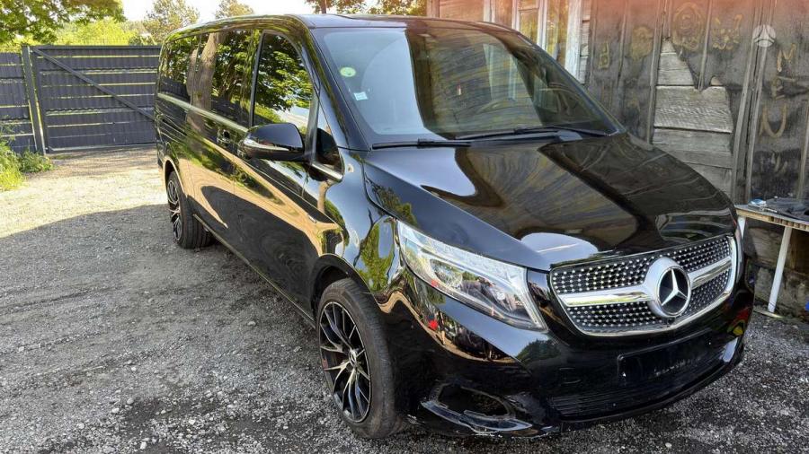 Черный Мерседес Vito V220 2016 в Ионава, объемом двигателя 2.14 л и пробегом 500 тыс. км за 13500 €, фото 4 на AUTOMOTO.COM.LV