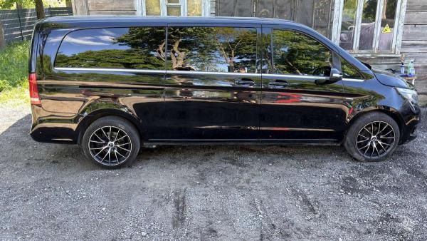 Черный Мерседес Vito V220 2016 в Ионава, объемом двигателя 2.14 л и пробегом 500 тыс. км за 12800 €, фото 1 на AUTOMOTO.COM.LV