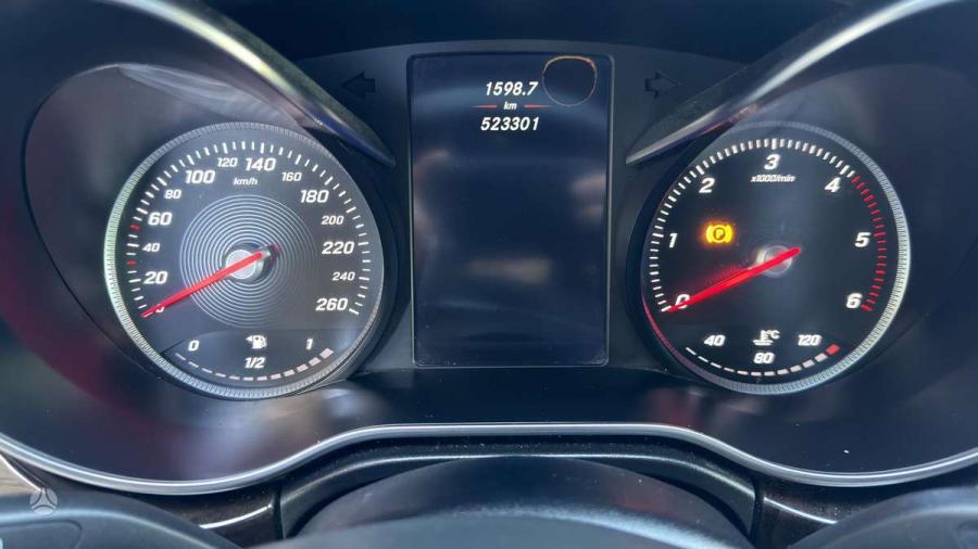 Black Mercedes-Benz Vito V220 2016 in Jonava, with an engine capacity of 2.14 L and mileage of 1 thousand km for 13650 €, photo 22 on AUTOMOTO.COM.LV