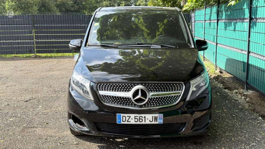 Black Mercedes-Benz Vito V220 2016 in Jonava, with an engine capacity of 2.14 L and mileage of 500 thousand km for 12300 €, photo 14 on AUTOMOTO.COM.LV