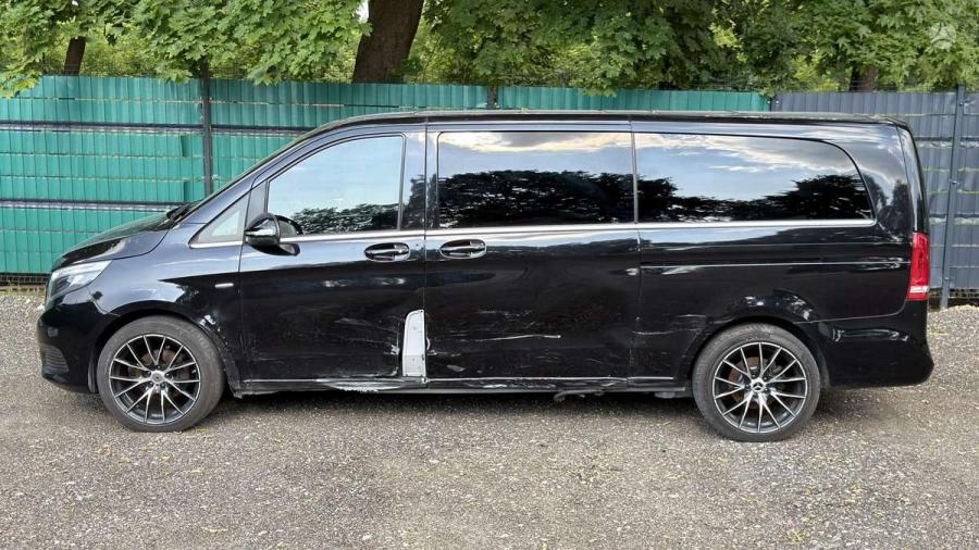 Черный Мерседес Vito V220 2016 в Ионава, объемом двигателя 2.14 л и пробегом 500 тыс. км за 12300 €, фото 6 на AUTOMOTO.COM.LV