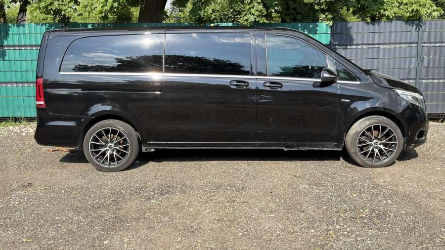 Черный Мерседес Vito V220 2016 в Ионава, объемом двигателя 2.14 л и пробегом 500 тыс. км за 12300 €, фото 10 на AUTOMOTO.COM.LV