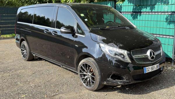 Melns Mercedes-Benz Vito V220 2016 Jonava, ar dzinēja tilpumu 2.14 L un nobraukumu 500 tūkst. km par 12000 €, foto 9 vietnē AUTOMOTO.COM.LV