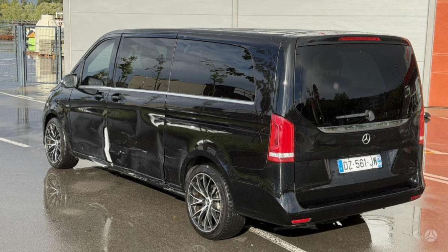 Melns Mercedes-Benz Vito V220 2016 Jonava, ar dzinēja tilpumu 2.14 L un nobraukumu 320 tūkst. km par 14700 €, foto 6 vietnē AUTOMOTO.COM.LV
