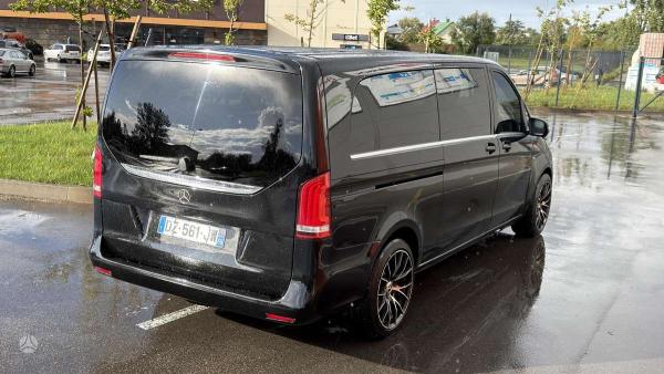 Mercedes-Benz Vito V220 2016 in Jonava on AUTOMOTO.COM.LV Black Mercedes-Benz Vito V220 2016 in Jonava, with an engine capacity of 2.14 L and mileage of 500 thousand km for 14400 €, photo 6 on AUTOMOTO.COM.LV
