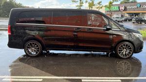 Black Mercedes-Benz Vito V220 2016 in Jonava, with an engine capacity of 2.14 L and mileage of 500 thousand km for 14400 €, photo 13 on AUTOMOTO.COM.LV