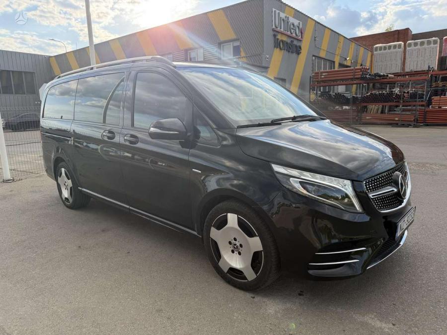 Melns Mercedes-Benz Vito V220 2017 Tauragė, ar dzinēja tilpumu 2.14 L un nobraukumu 157 tūkst. km par 31800 €, foto 6 vietnē AUTOMOTO.COM.LV