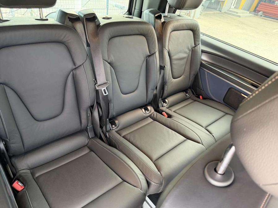 Melns Mercedes-Benz Vito V220 2017 Tauragė, ar dzinēja tilpumu 2.14 L un nobraukumu 157 tūkst. km par 31800 €, foto 18 vietnē AUTOMOTO.COM.LV