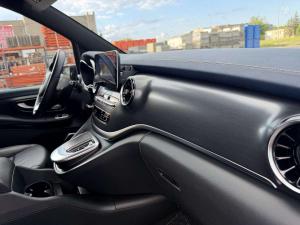 Melns Mercedes-Benz Vito V220 2017 Tauragė, ar dzinēja tilpumu 2.14 L un nobraukumu 157 tūkst. km par 31800 €, foto 27 vietnē AUTOMOTO.COM.LV