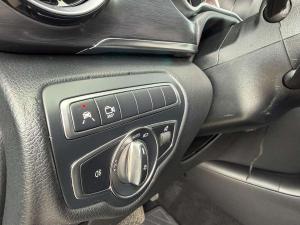 Melns Mercedes-Benz Vito V220 2017 Tauragė, ar dzinēja tilpumu 2.14 L un nobraukumu 157 tūkst. km par 31800 €, foto 31 vietnē AUTOMOTO.COM.LV