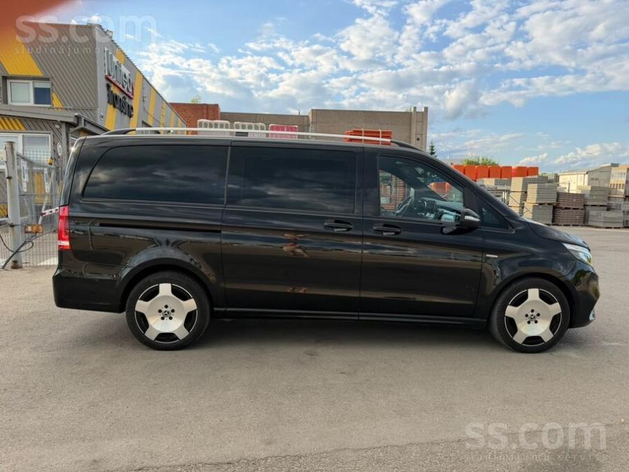 Black Mercedes-Benz Vito V220 2017 in Riga, with an engine capacity of 2.00 L and mileage of 0 thousand km for 32300 €, photo 4 on AUTOMOTO.COM.LV