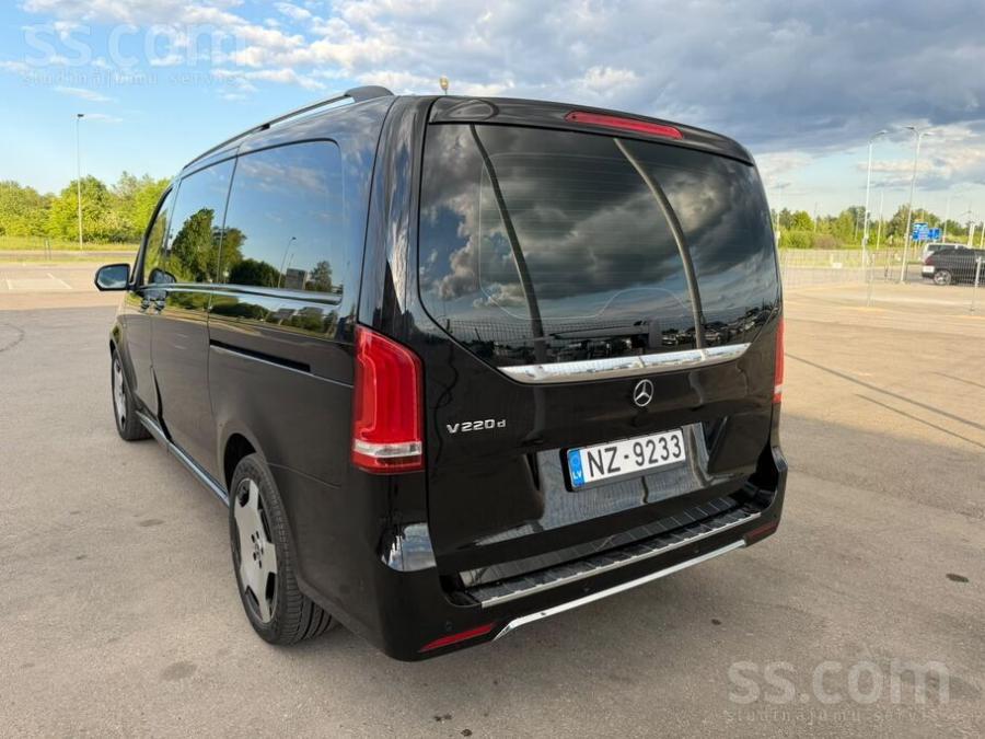Black Mercedes-Benz Vito V220 2017 in Riga, with an engine capacity of 2.00 L and mileage of 0 thousand km for 32300 €, photo 5 on AUTOMOTO.COM.LV