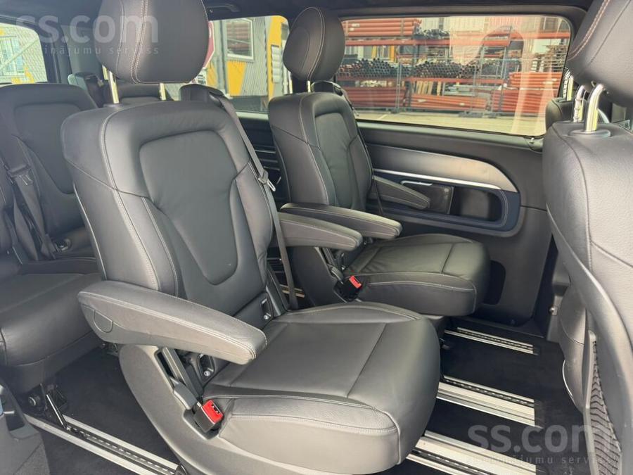 Black Mercedes-Benz Vito V220 2017 in Riga, with an engine capacity of 2.00 L and mileage of 0 thousand km for 32300 €, photo 9 on AUTOMOTO.COM.LV