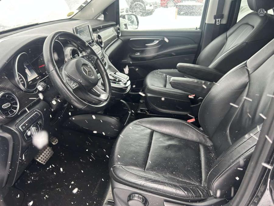 Black Mercedes-Benz Vito V220 2019 in Vilnius, with an engine capacity of 1.95 L and mileage of 325 thousand km for 28435 €, photo 10 on AUTOMOTO.COM.LV