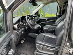 Black Mercedes-Benz Vito V220 2019 in Vilnius, with an engine capacity of 1.95 L and mileage of 327 thousand km for 28435 €, photo 14 on AUTOMOTO.COM.LV