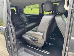Black Mercedes-Benz Vito V220 2019 in Vilnius, with an engine capacity of 1.95 L and mileage of 327 thousand km for 28435 €, photo 18 on AUTOMOTO.COM.LV