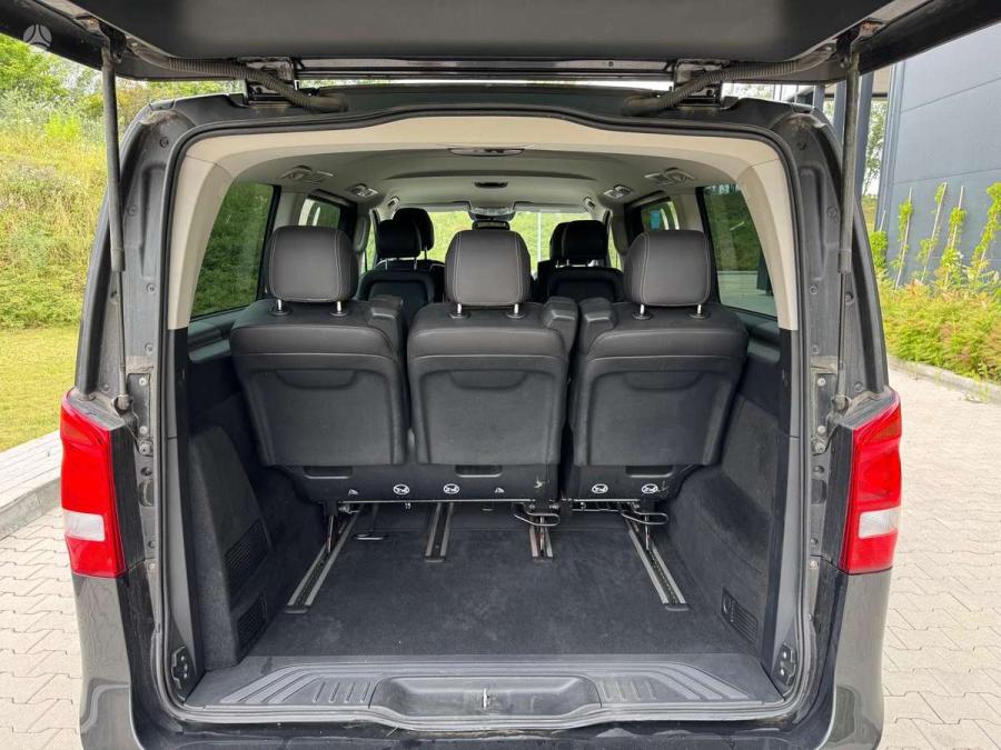 Black Mercedes-Benz Vito V220 2019 in Vilnius, with an engine capacity of 1.95 L and mileage of 327 thousand km for 28435 €, photo 22 on AUTOMOTO.COM.LV