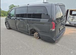 Melns Mercedes-Benz Vito V220 2024 Klaipėda, ar dzinēja tilpumu 1.95 L un nobraukumu 106 tūkst. km par 17900 €, foto 3 vietnē AUTOMOTO.COM.LV
