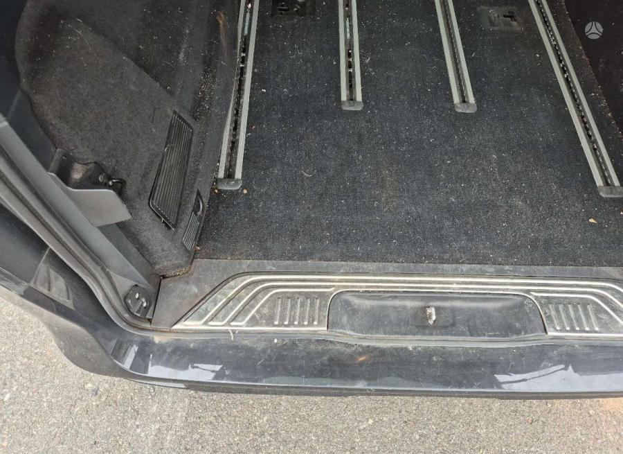 Melns Mercedes-Benz Vito V220 2024 Klaipėda, ar dzinēja tilpumu 1.95 L un nobraukumu 106 tūkst. km par 17900 €, foto 22 vietnē AUTOMOTO.COM.LV