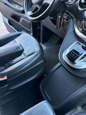 Синий Мерседес Vito V220 2014 в Вильнюс, объемом двигателя 2.14 л и пробегом 280 тыс. км за 21500 €, фото 10 на AUTOMOTO.COM.LV
