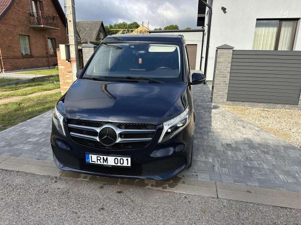Blue Mercedes-Benz Vito V220 2021 in Alytus, with an engine capacity of 1.95 L and mileage of 137 thousand km for 44900 €, photo 3 on AUTOMOTO.COM.LV