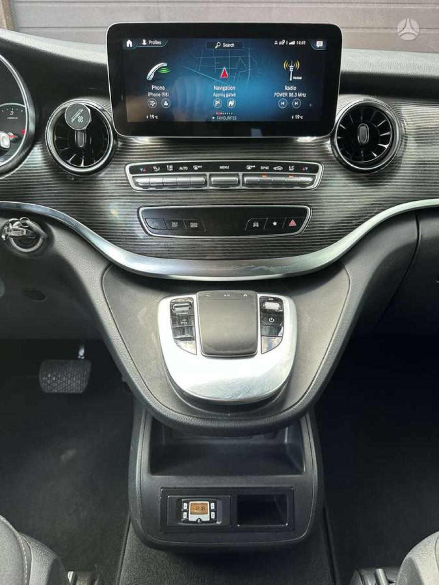 Blue Mercedes-Benz Vito V220 2021 in Alytus, with an engine capacity of 1.95 L and mileage of 137 thousand km for 44900 €, photo 19 on AUTOMOTO.COM.LV