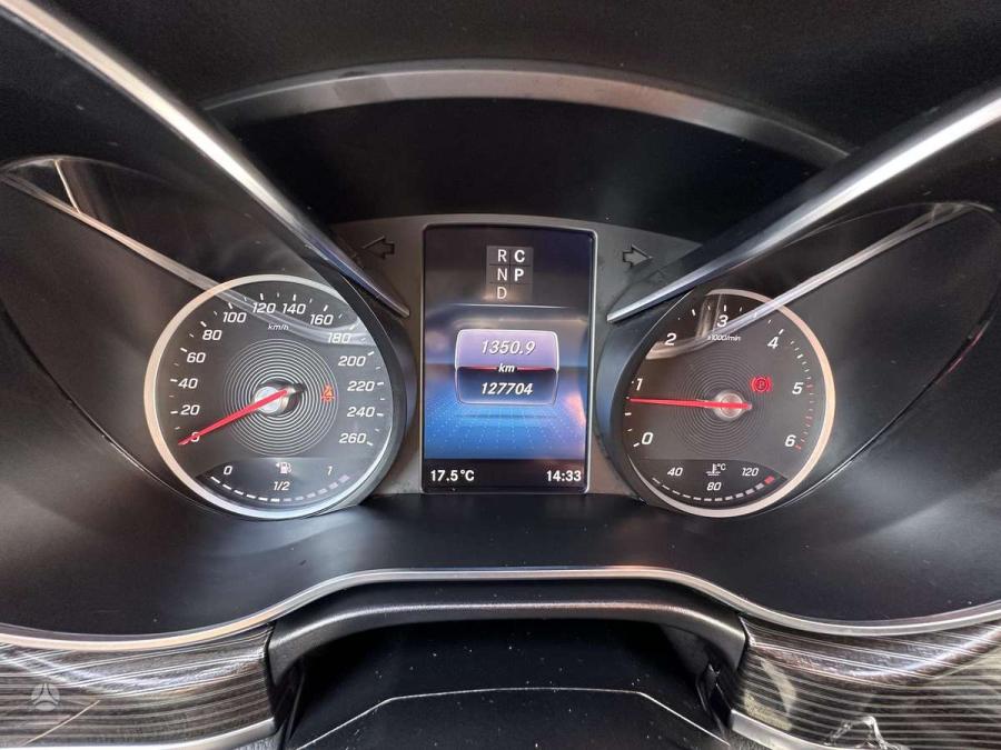 Blue Mercedes-Benz Vito V220 2021 in Alytus, with an engine capacity of 1.95 L and mileage of 137 thousand km for 44900 €, photo 24 on AUTOMOTO.COM.LV