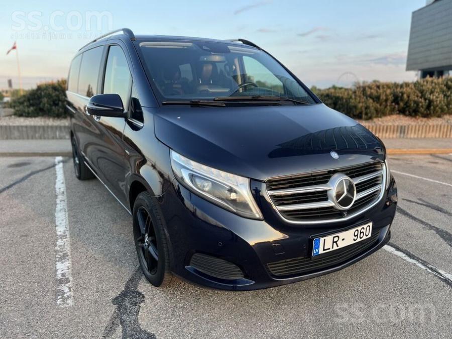 Zils Mercedes-Benz Vito V220 2017 Rīga, ar dzinēja tilpumu 2.10 L un nobraukumu 260 tūkst. km par 31000 €, foto 1 vietnē AUTOMOTO.COM.LV