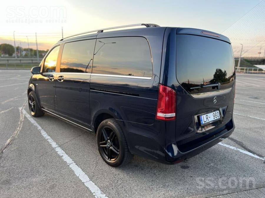 Zils Mercedes-Benz Vito V220 2017 Rīga, ar dzinēja tilpumu 2.10 L un nobraukumu 260 tūkst. km par 31000 €, foto 5 vietnē AUTOMOTO.COM.LV