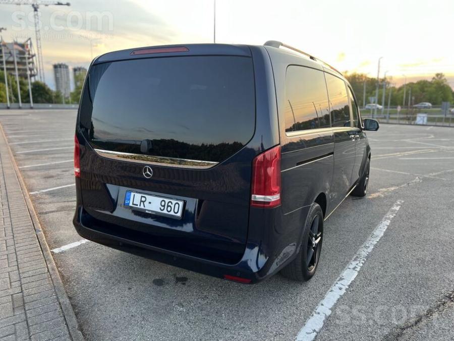 Zils Mercedes-Benz Vito V220 2017 Rīga, ar dzinēja tilpumu 2.10 L un nobraukumu 260 tūkst. km par 31000 €, foto 6 vietnē AUTOMOTO.COM.LV
