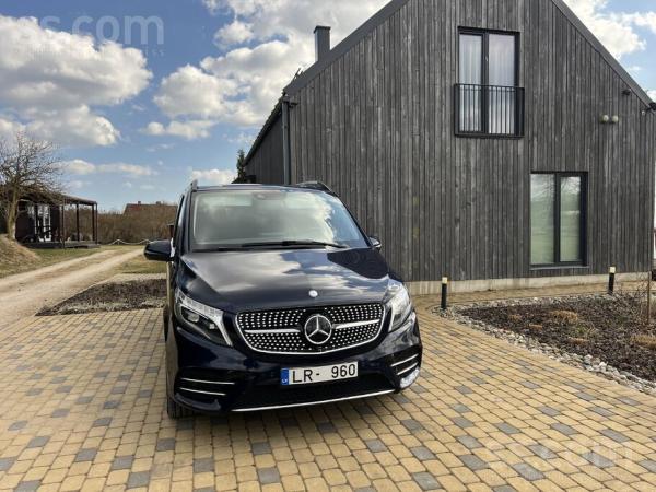 Blue Mercedes-Benz Vito V220 2017 in Riga, with an engine capacity of 2.20 L and mileage of 265 thousand km for 28500 €, photo 1 on AUTOMOTO.COM.LV