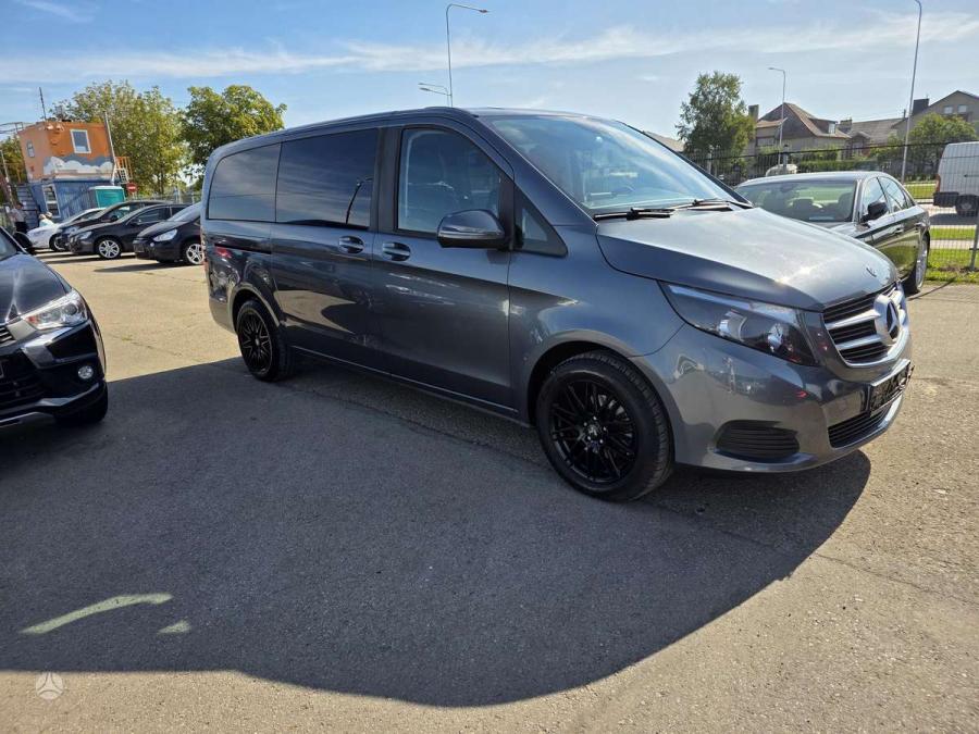 Серый Мерседес Vito V220 2019 в Шяуляй, объемом двигателя 2.14 л и пробегом 240 тыс. км за 23000 €, фото 1 на AUTOMOTO.COM.LV