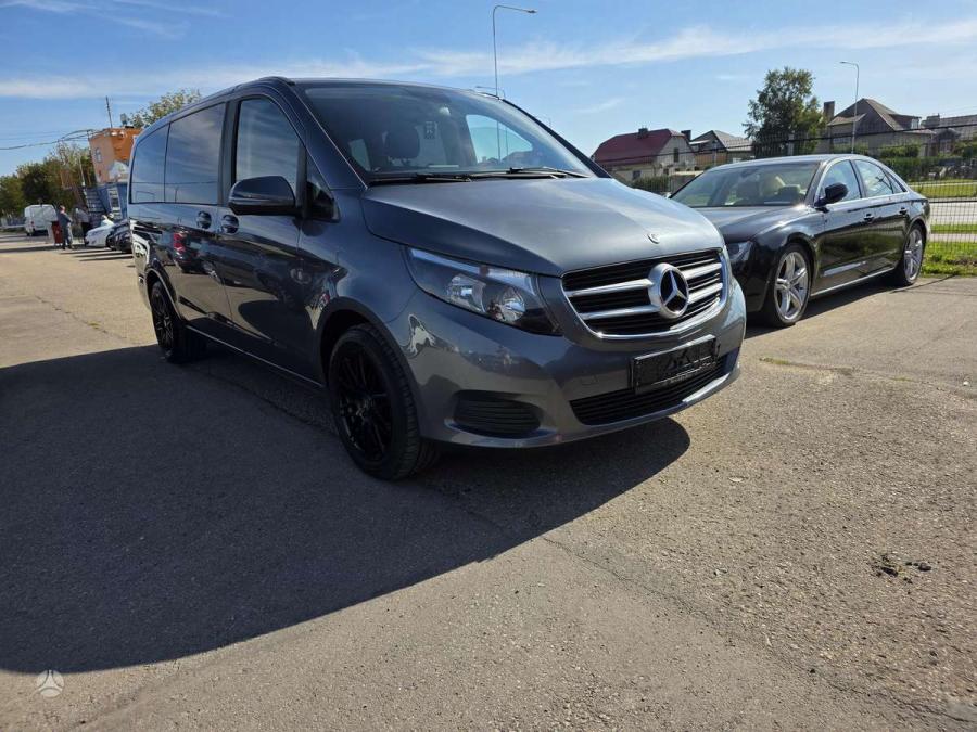 Серый Мерседес Vito V220 2019 в Шяуляй, объемом двигателя 2.14 л и пробегом 240 тыс. км за 23000 €, фото 3 на AUTOMOTO.COM.LV