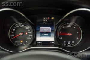 Grey Mercedes-Benz Vito V220 2016 in Riga, with an engine capacity of 2.20 L and mileage of 376 thousand km for 15990 €, photo 16 on AUTOMOTO.COM.LV