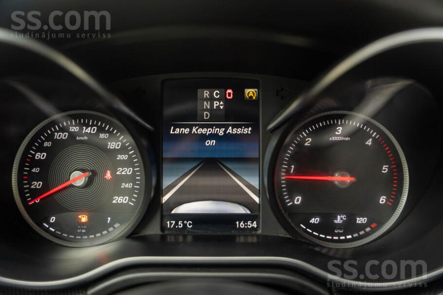 Grey Mercedes-Benz Vito V220 2016 in Riga, with an engine capacity of 2.20 L and mileage of 376 thousand km for 15990 €, photo 17 on AUTOMOTO.COM.LV