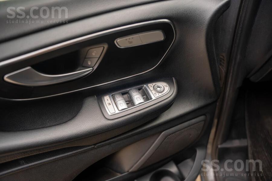 Grey Mercedes-Benz Vito V220 2016 in Riga, with an engine capacity of 2.20 L and mileage of 376 thousand km for 15990 €, photo 18 on AUTOMOTO.COM.LV