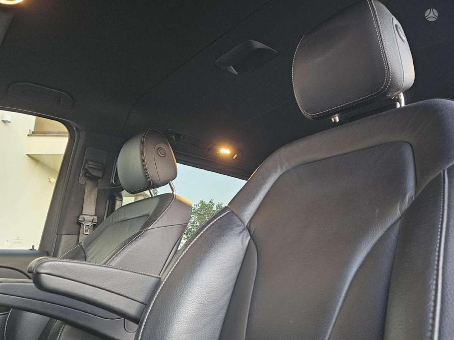 Grey Mercedes-Benz Vito V220 2020 in Riga, with an engine capacity of 1.95 L and mileage of 105 thousand km for 43950 €, photo 16 on AUTOMOTO.COM.LV