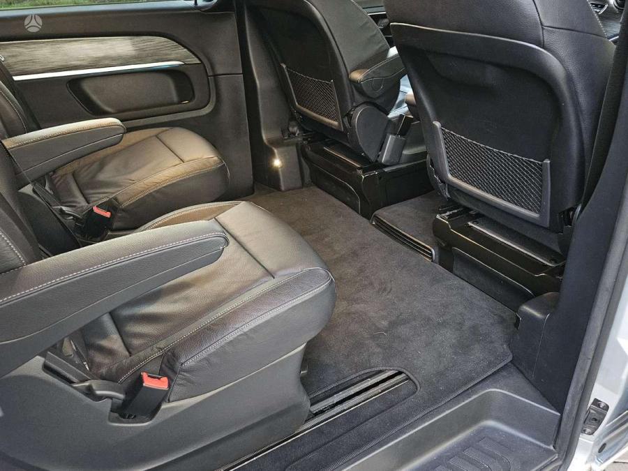 Grey Mercedes-Benz Vito V220 2020 in Riga, with an engine capacity of 1.95 L and mileage of 105 thousand km for 43950 €, photo 20 on AUTOMOTO.COM.LV